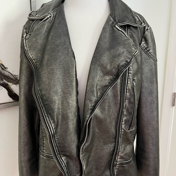 Sheryl Crow | Jackets & Coats | Sheryl Crow Silvergray Faux Leather ...